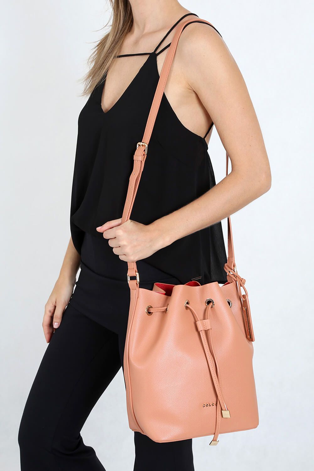 Modelos de bolsa Saco da moda (cores, e tipos de material)