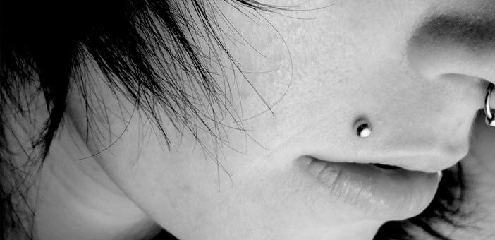 Piercing Monroe Feminino, Fotos, Como colocar, cuidados